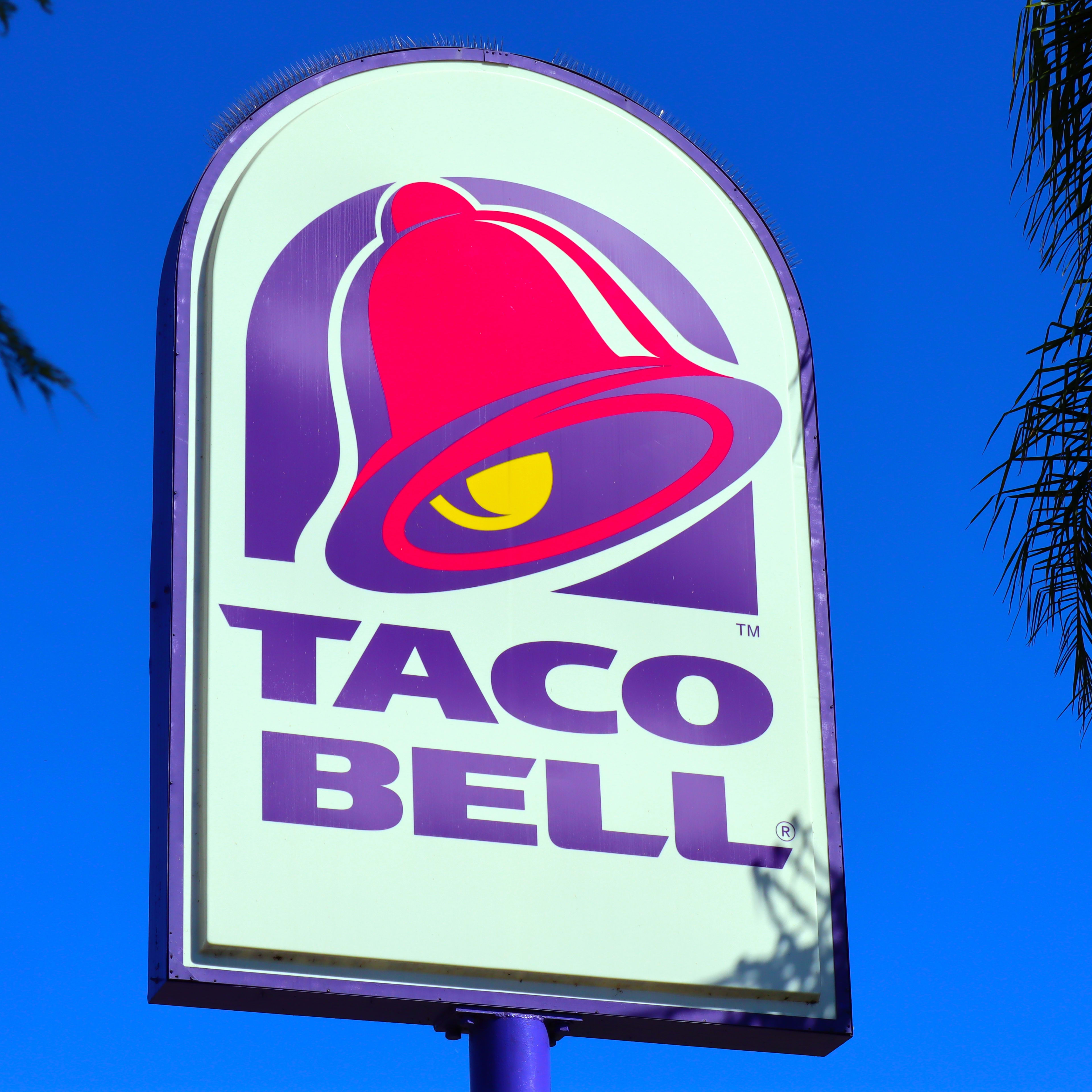 Taco Bell Brings Back a Fan-Favorite Twist on a Street Taco - Men's Journal