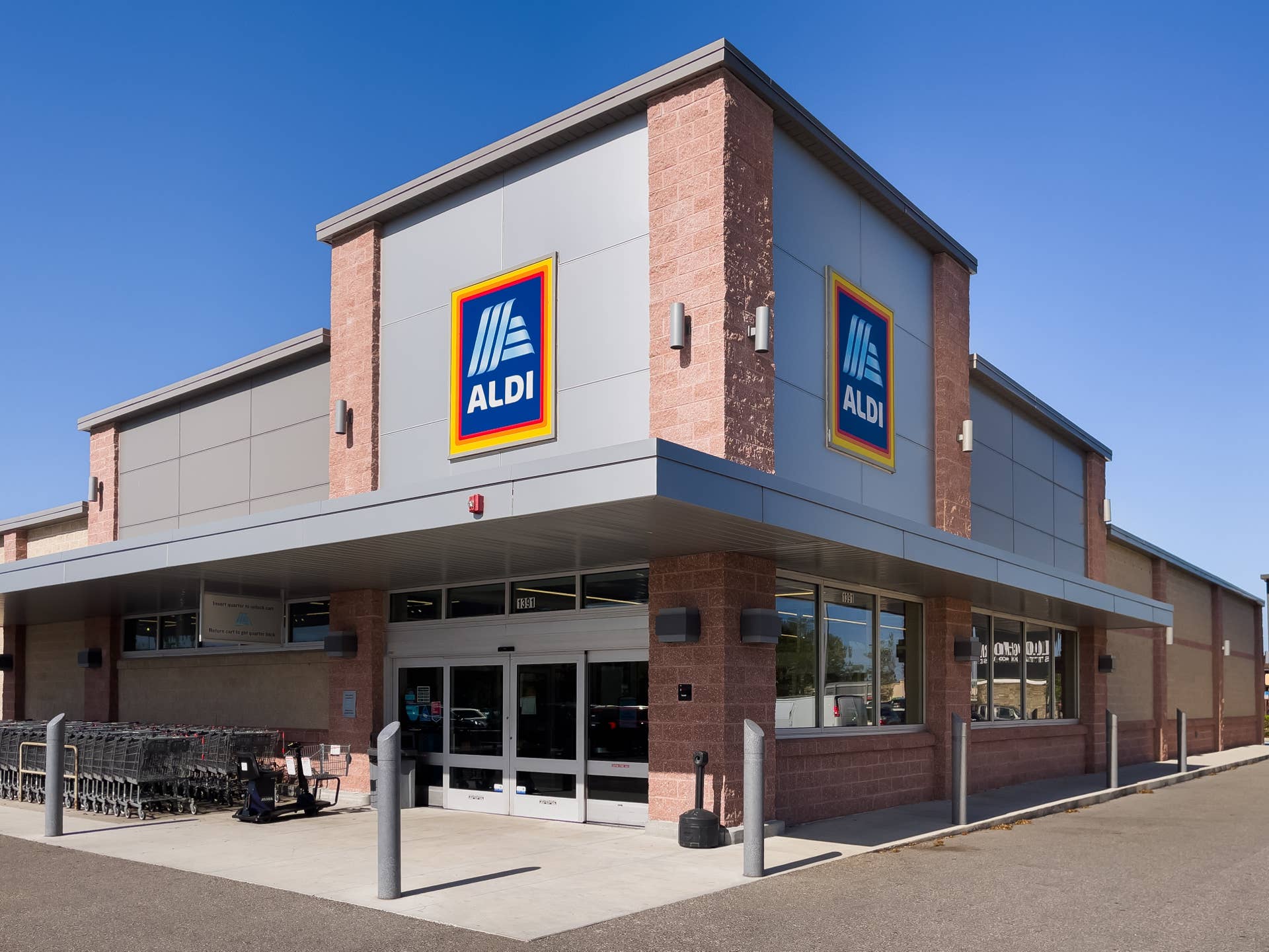 Aldi Fans Love These Affordable and Versatile Mini Pans - Men's Journal