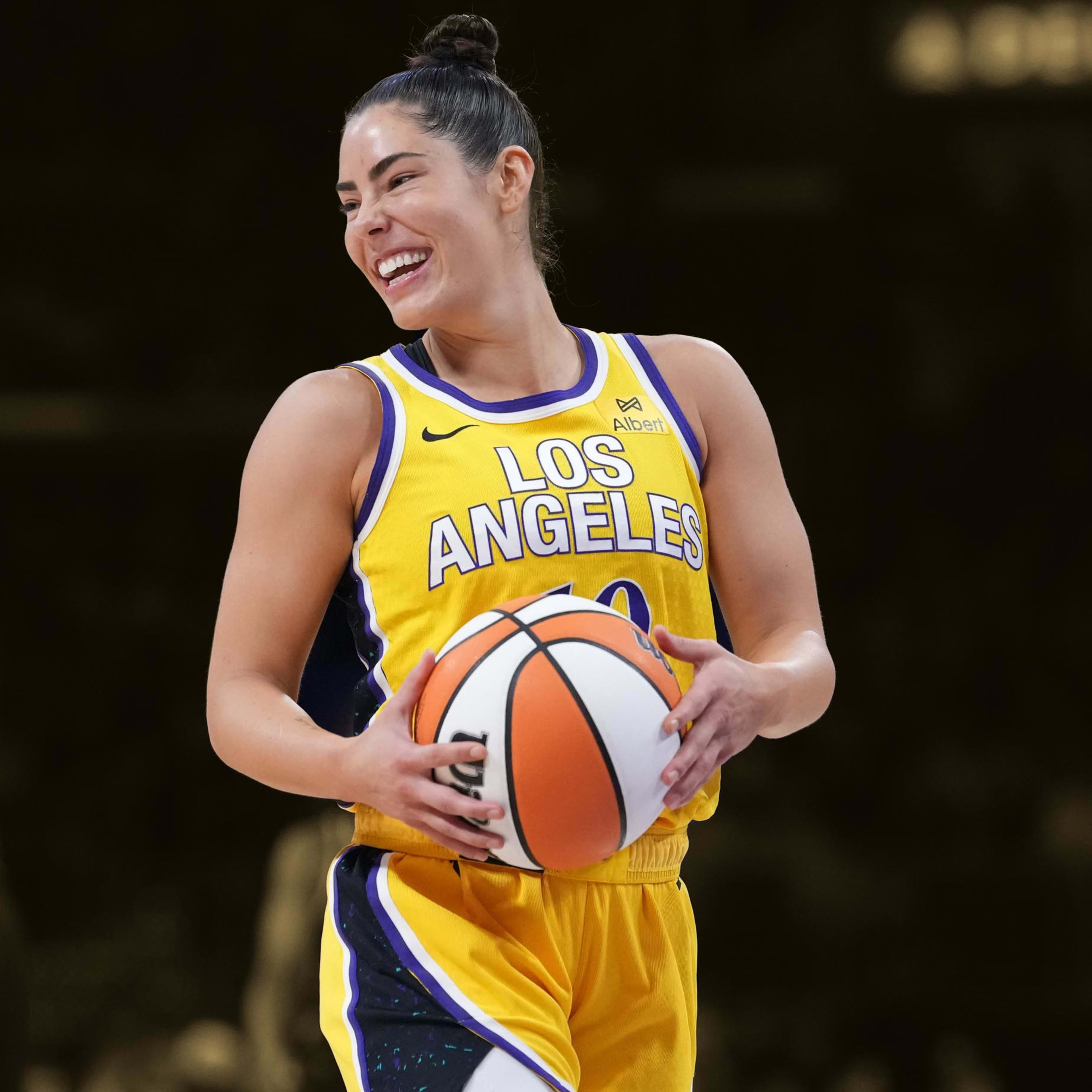 Kelsey Plum on spoiling Paige Bueckers' historic night with buzzer beater - Basketball Network