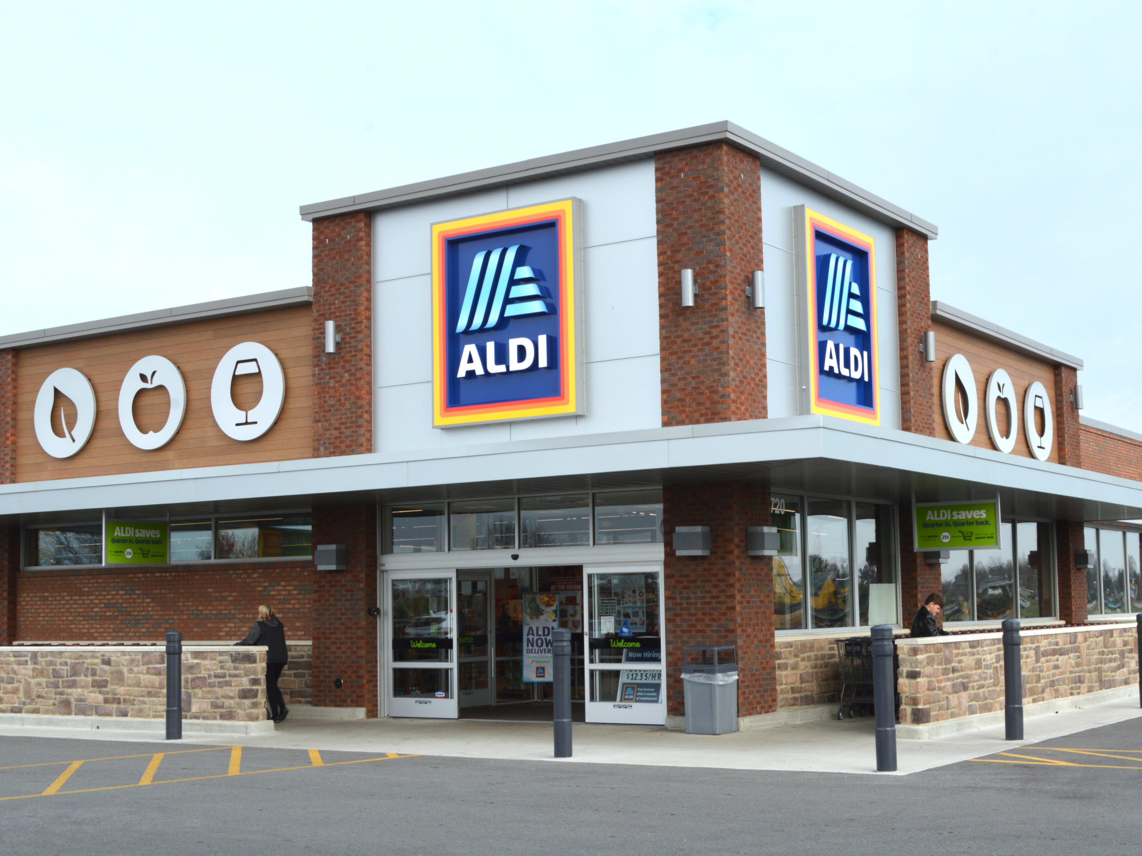 Popular Aldi Food Storage Containers Are Back in Stock - Men's Journal