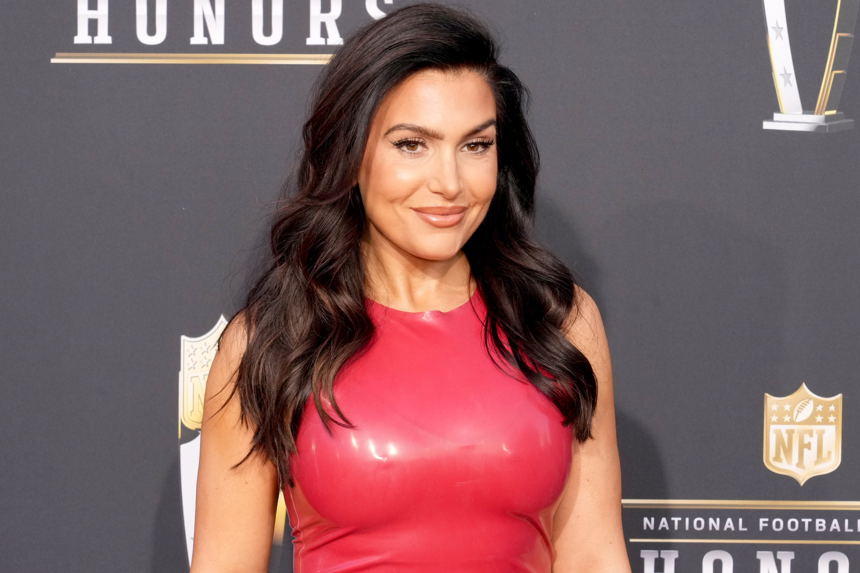 Swimsuit Photo Of ESPN Host Molly Qerim Is Going Viral - The Spun