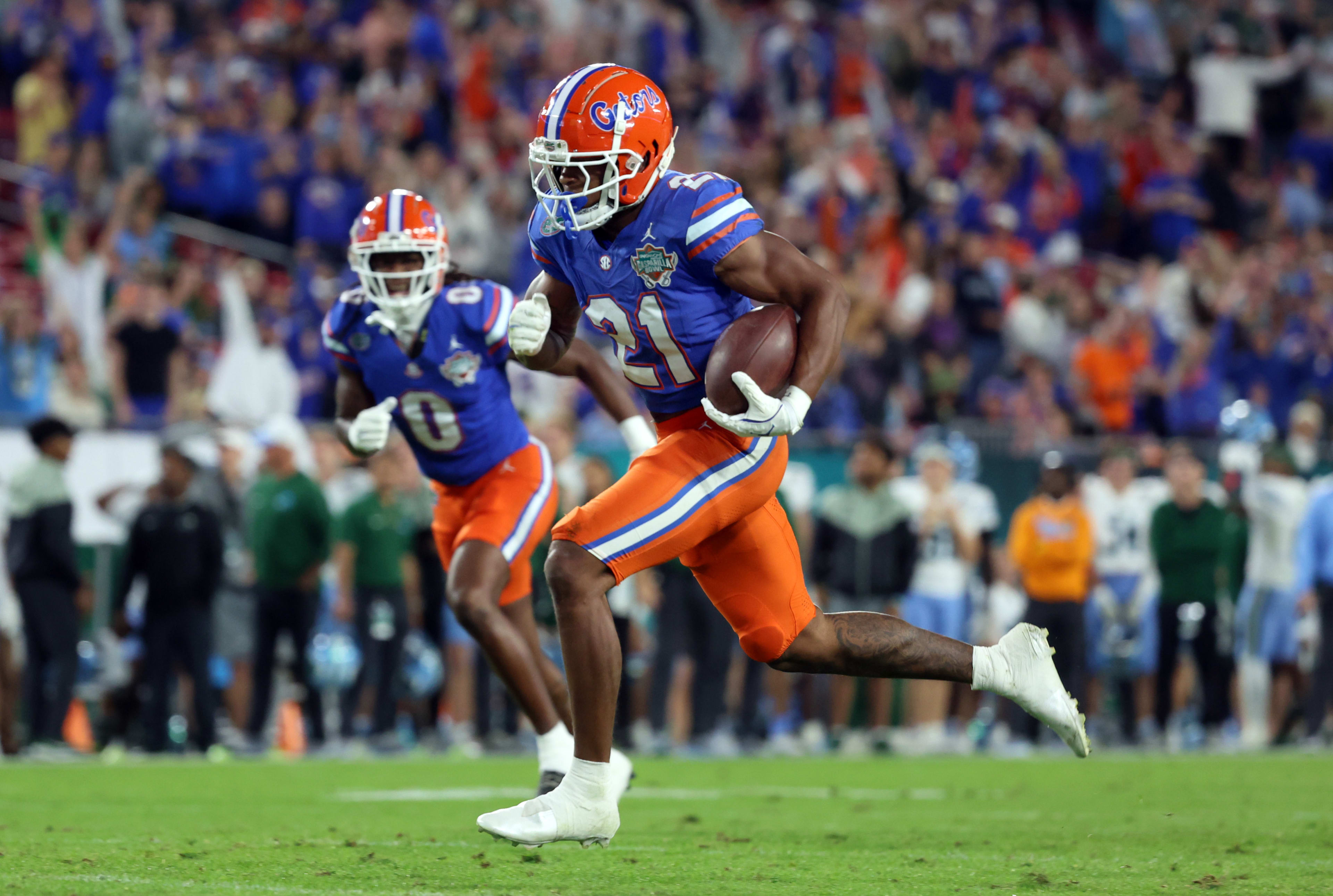 Gators remain in driver's seat for elite four-star defender, and Billy ...
