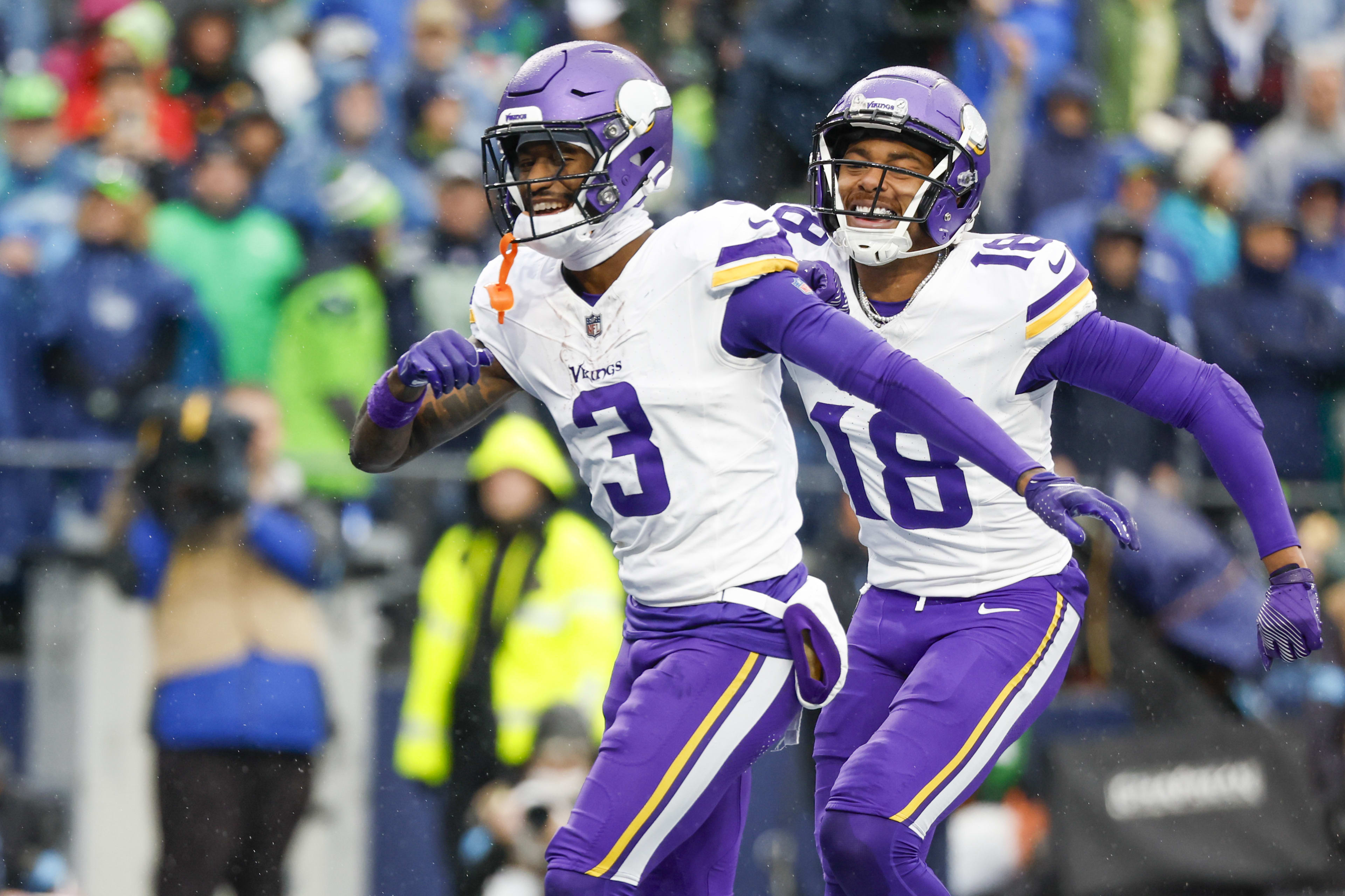 Vikings 2025 schedule with game-by-game predictions: Projecting how J.J. McCarthy's first season ...