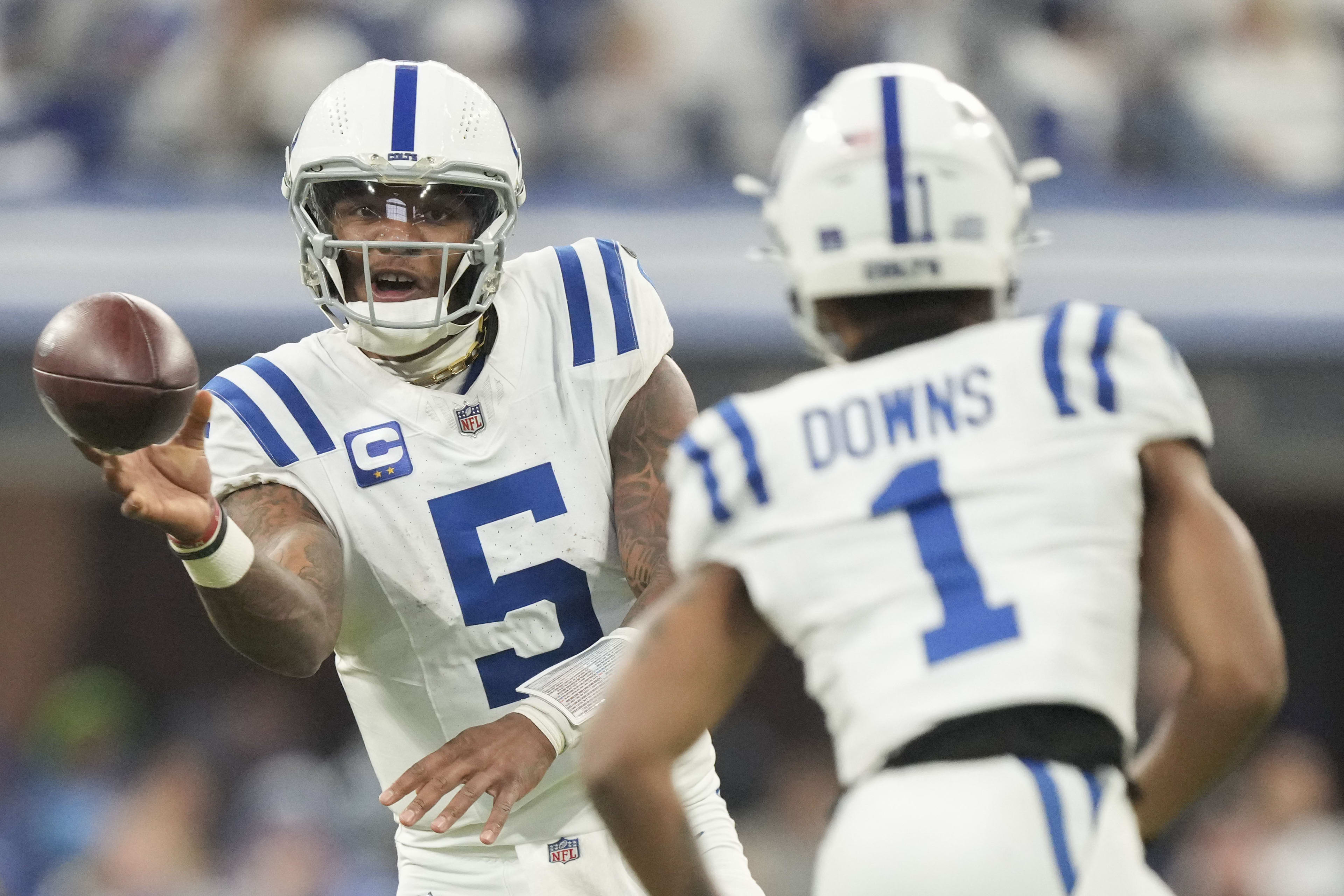 3 available free agents that could still help the Colts' defense if ...