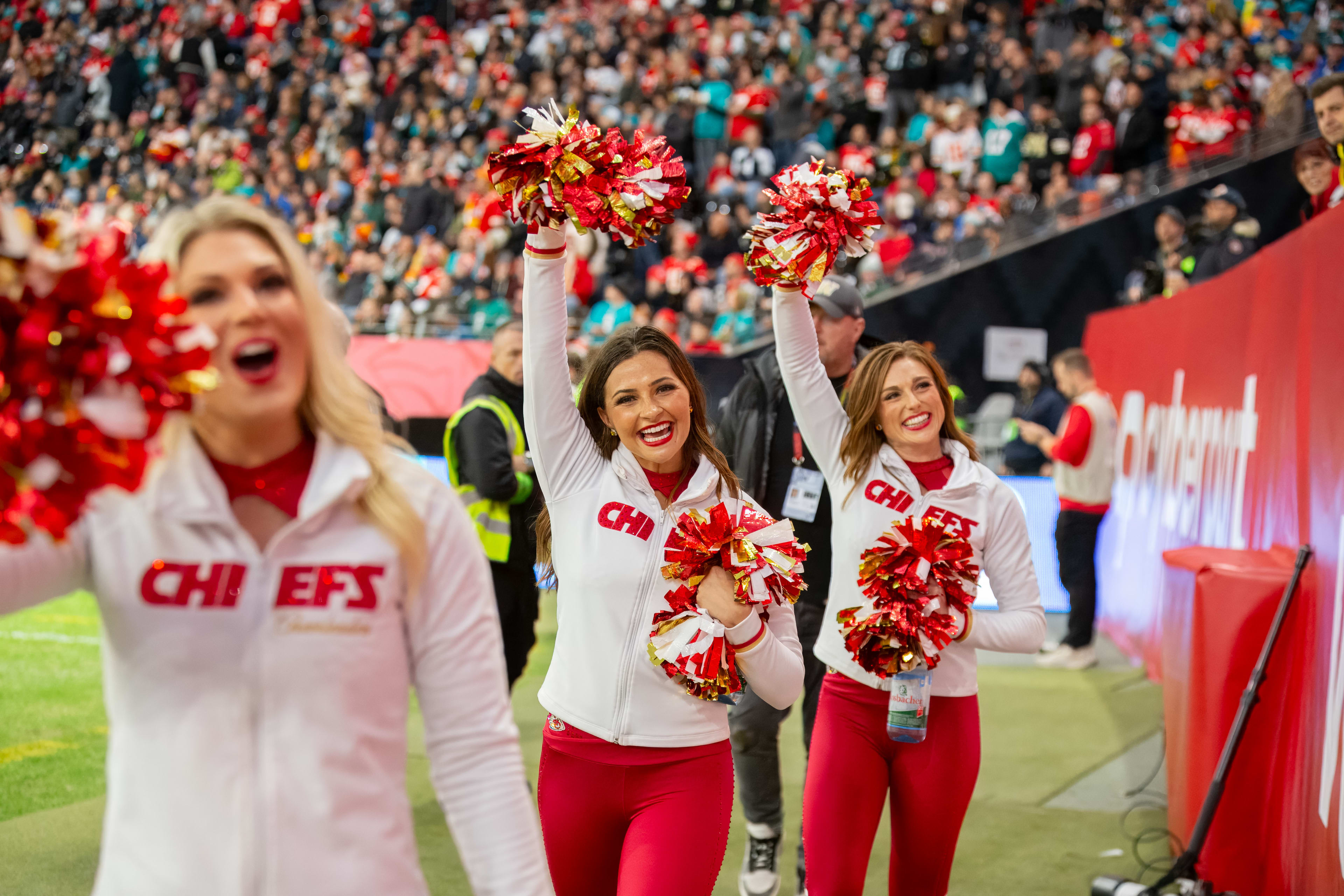 Kansas City Chiefs Cheerleaders Turn Heads After AFC Title Win - The Spun